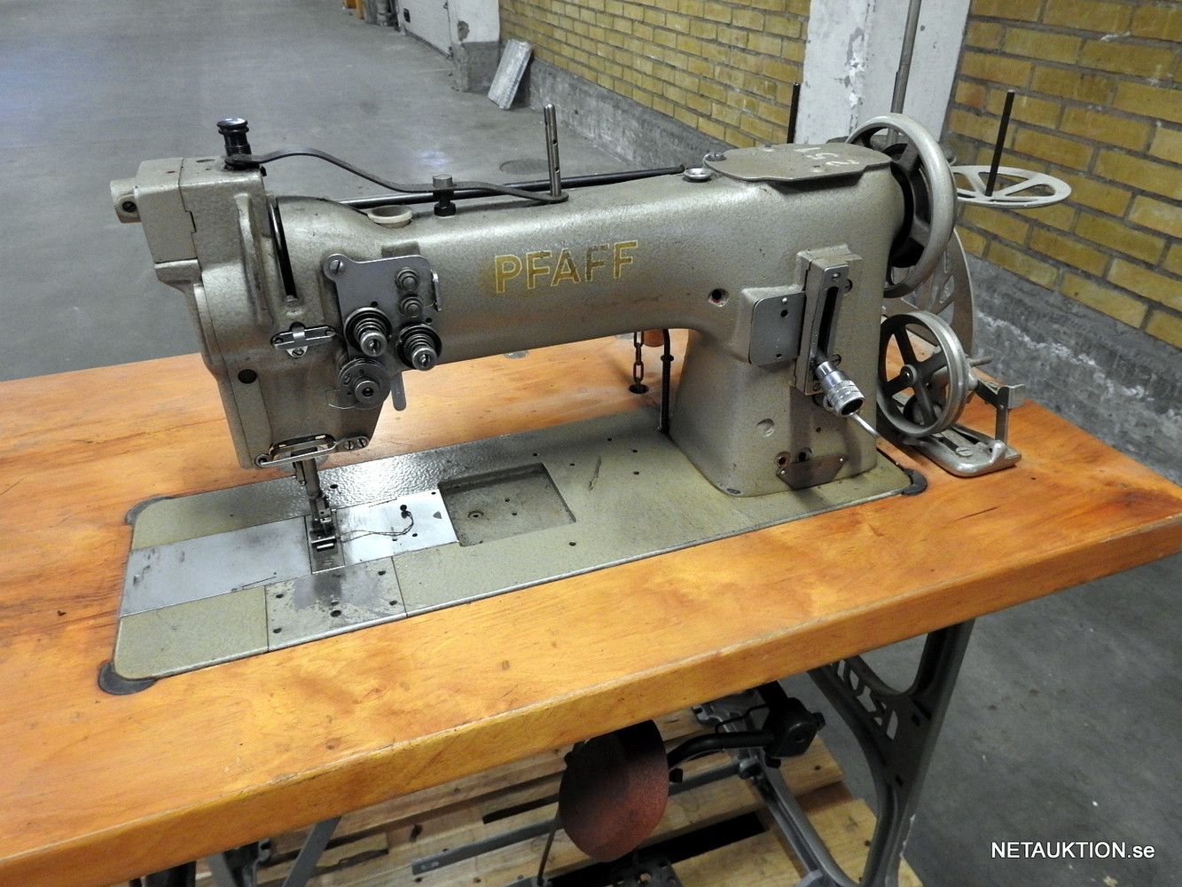 Netauktion - Industrisymaskin Pfaff 122-88