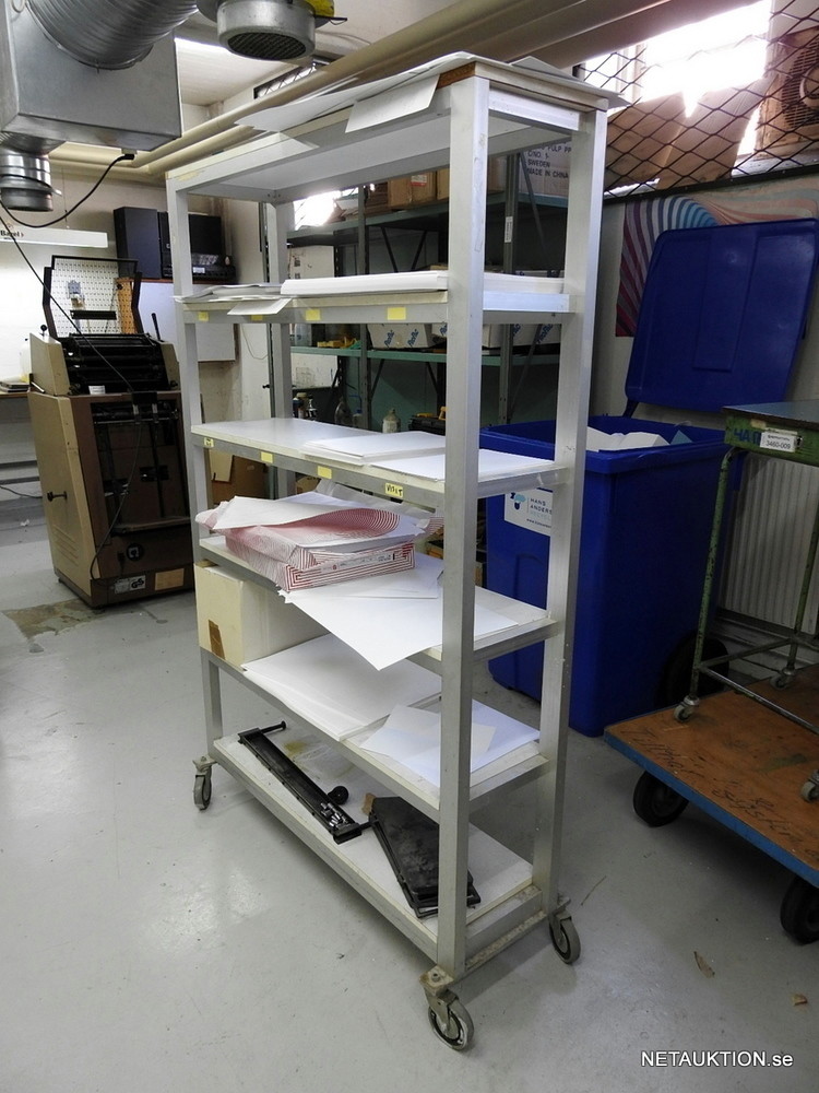 Netauktion - Hylla på hjul