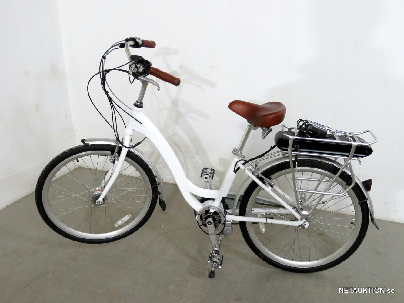 Netauktion - Till salu via auktion Elcykel Gaze-bike, 26", vit