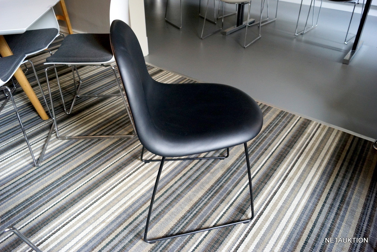 Netauktion - Stol, Gubi Komplot