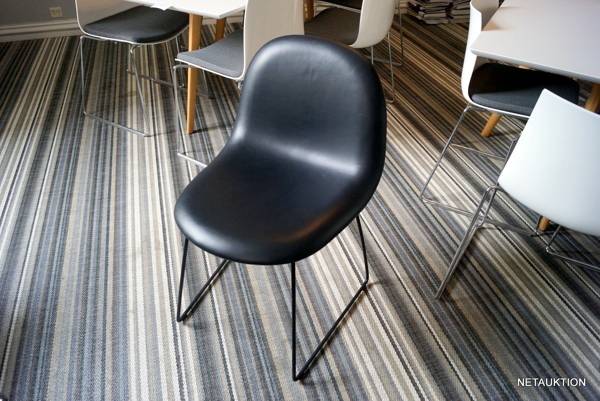 Netauktion - Stol, Gubi Komplot