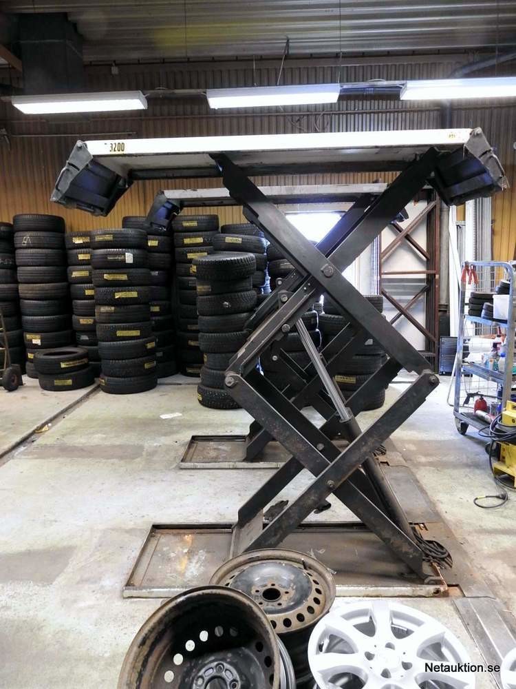 Netauktion - Saxlyft, Consul