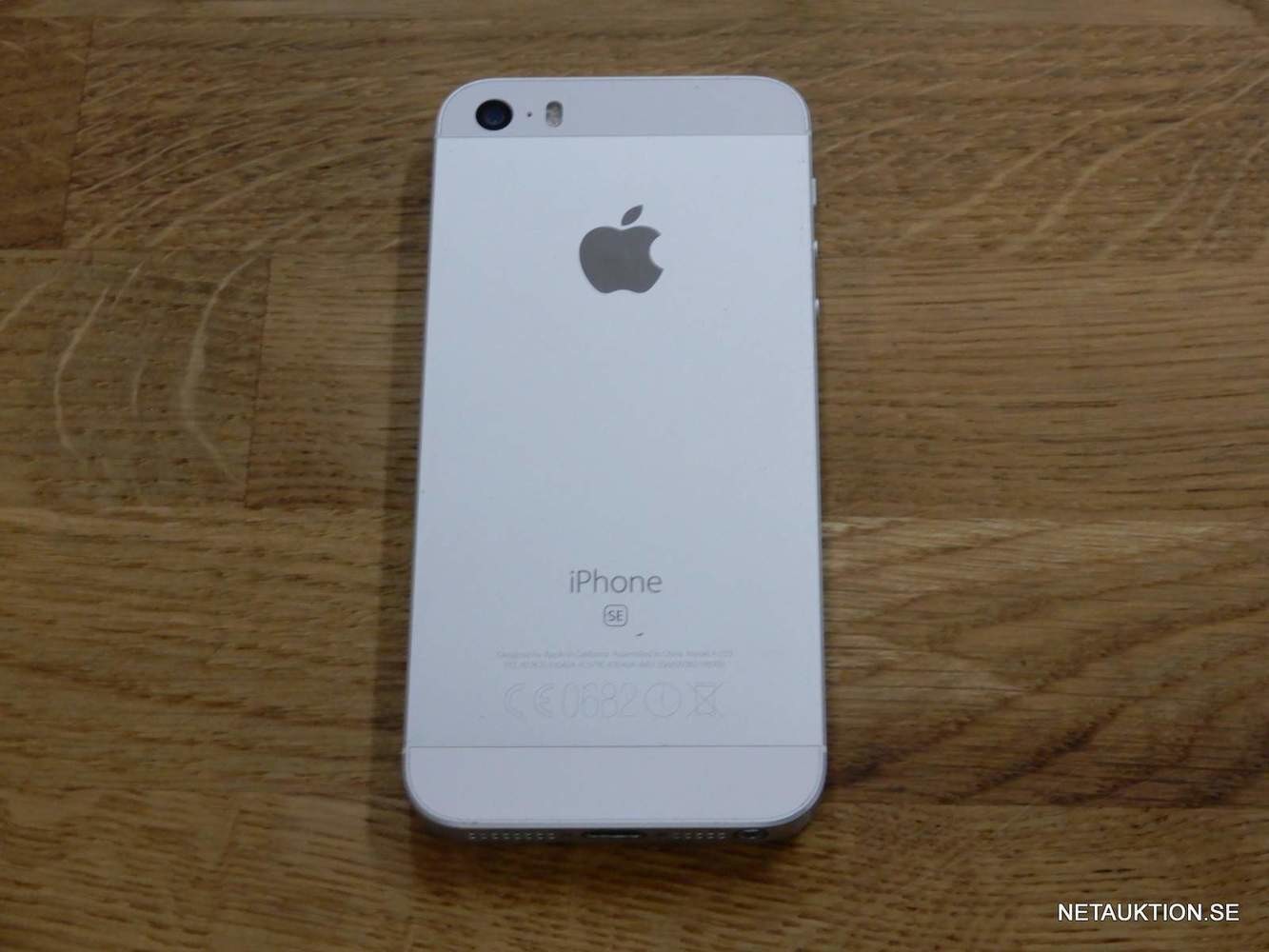 Netauktion - iPhone SE, Silver, 32GB (2)