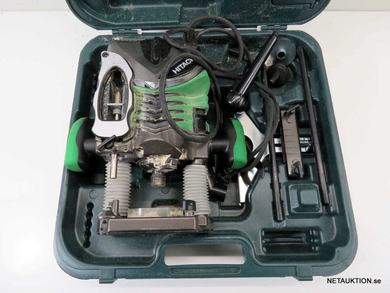 Netauktion - Handöverfräs Hitachi M12V2 12MM 2000W