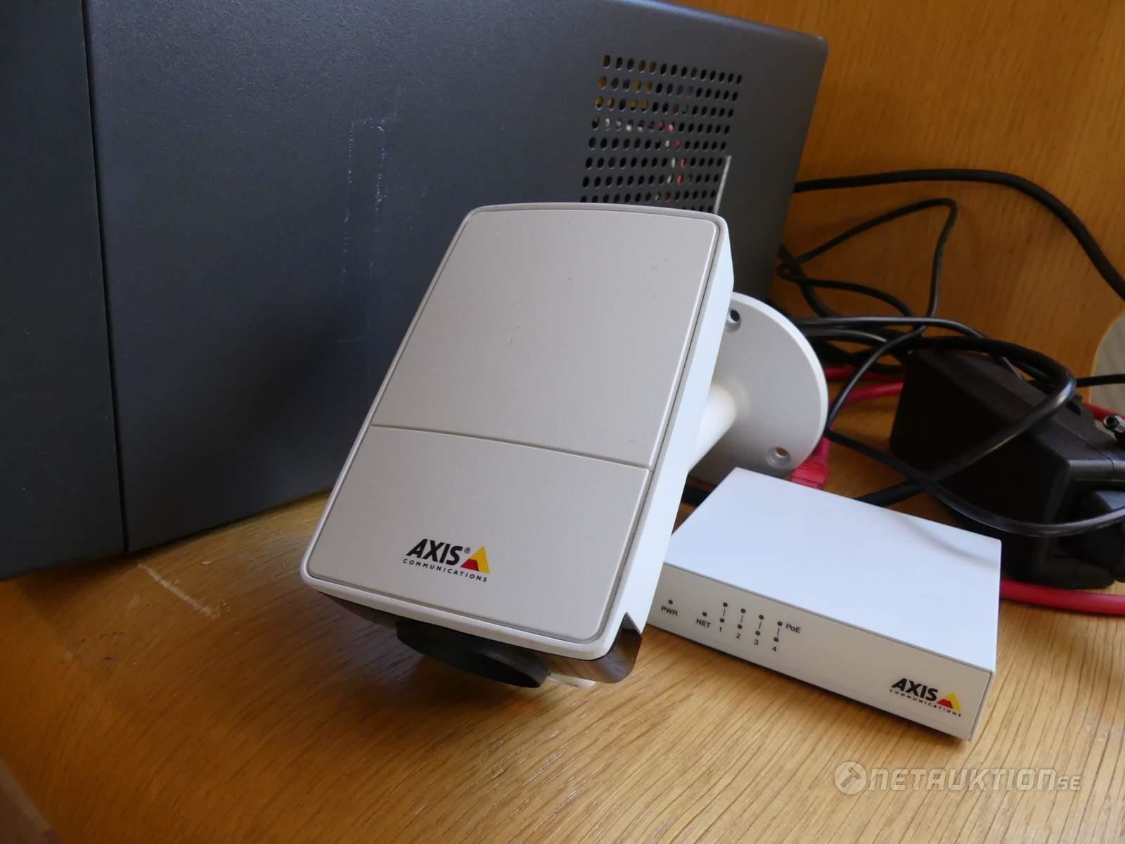 Netauktion - APC UPS & AXIS IP-kamera med AXIS Switch