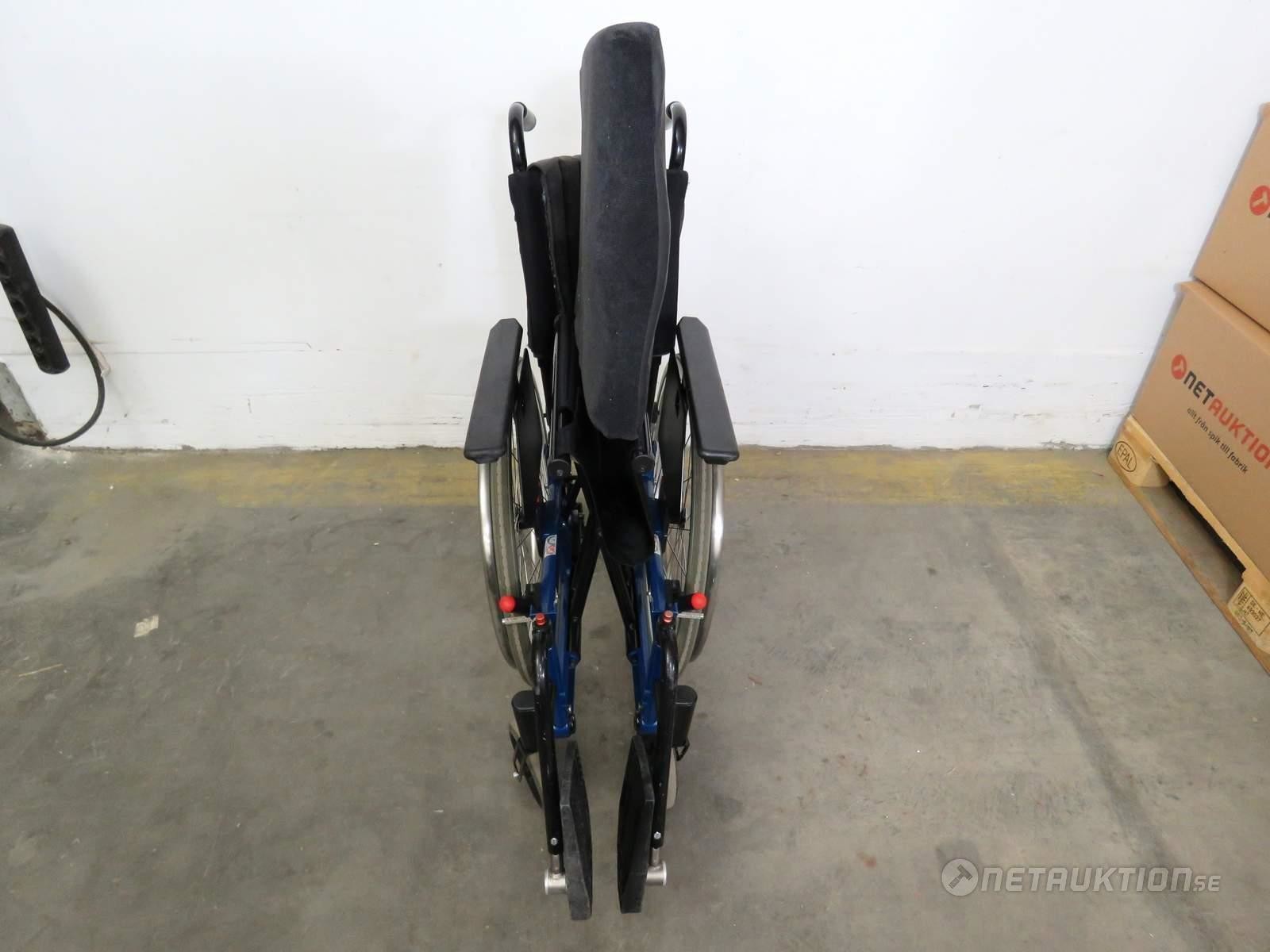 Netauktion - Fällbar rullstol, Etac cross