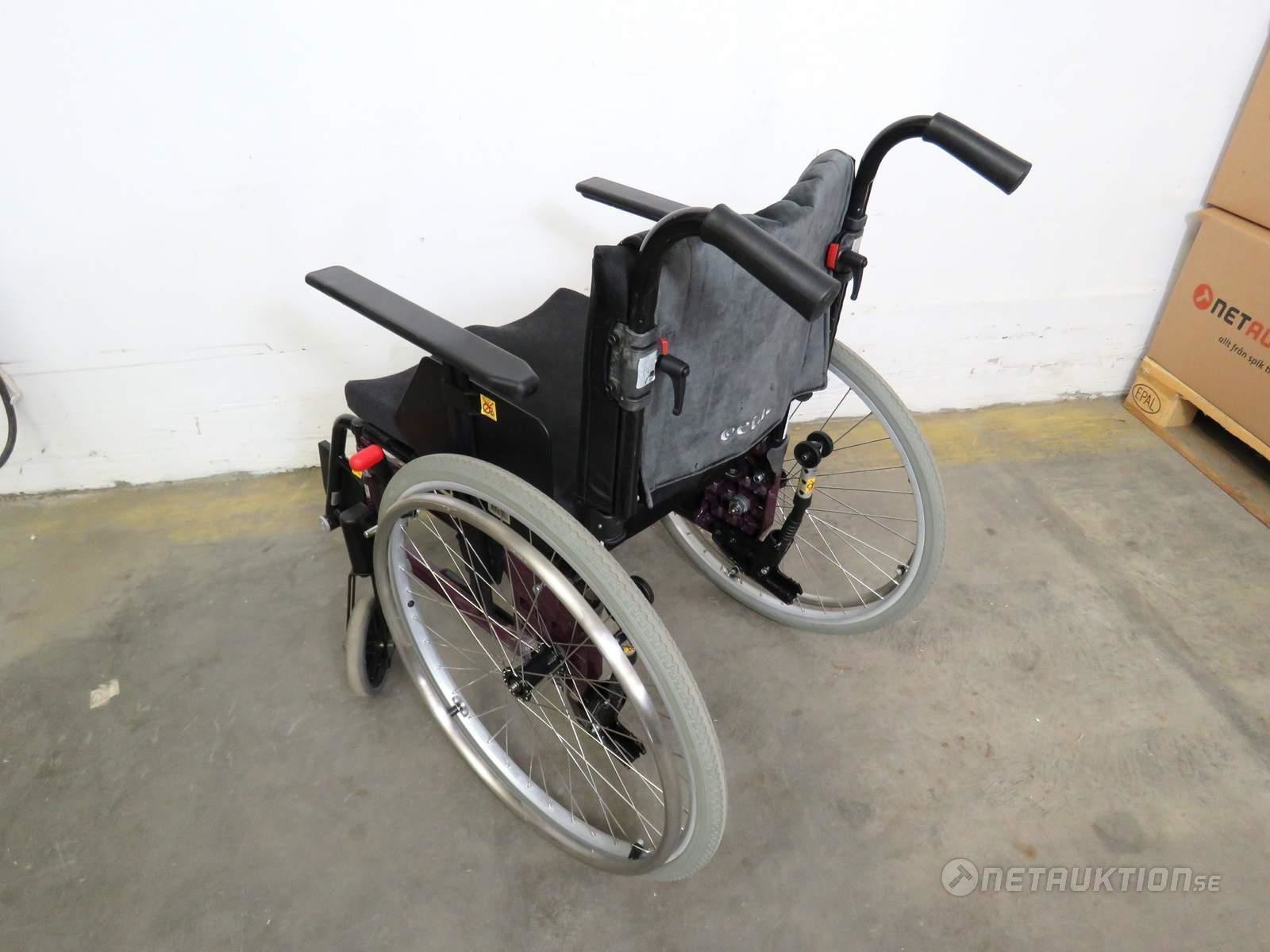 Netauktion - Fällbar rullstol, Etac cross
