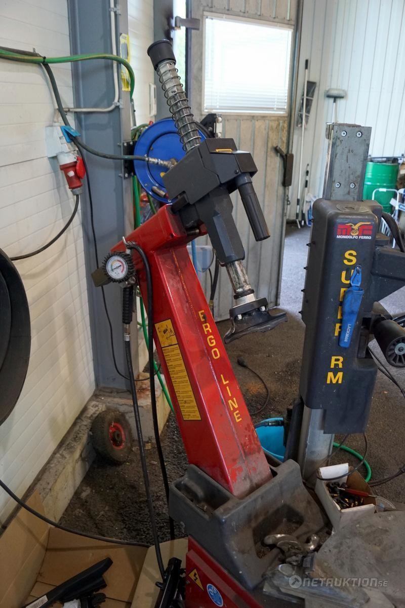 Netauktion - Däckmonteringsmaskin, Mandolfo Aquila AS933