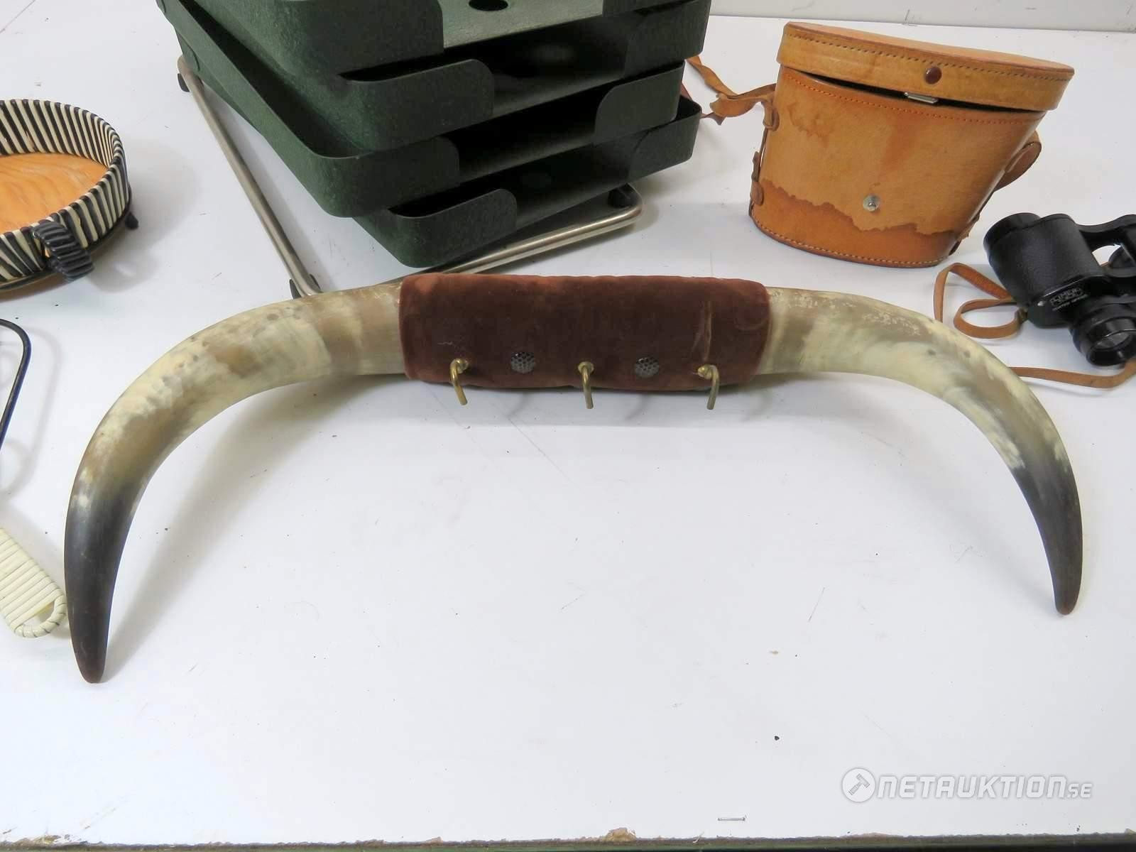 Netauktion - Till salu via auktion Äldre pappersfack mm kuriosa