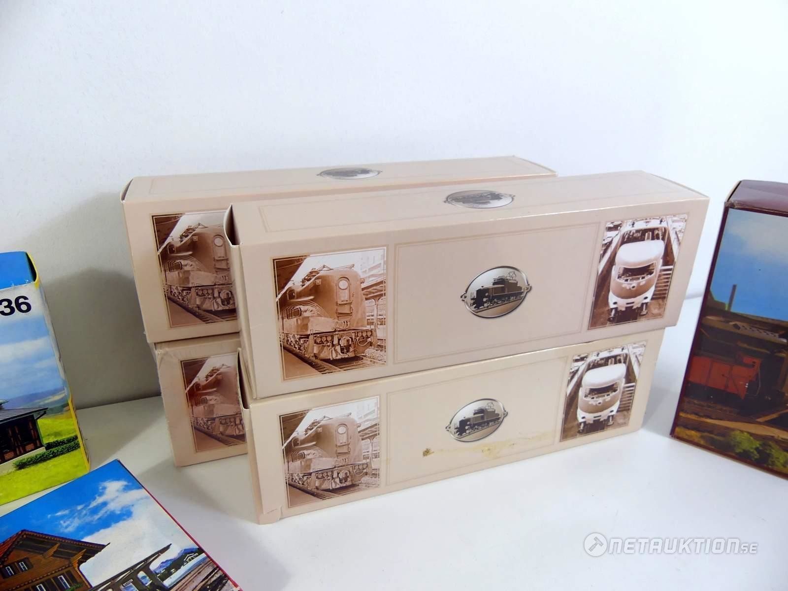 Netauktion - Tåg, hus och vagnar