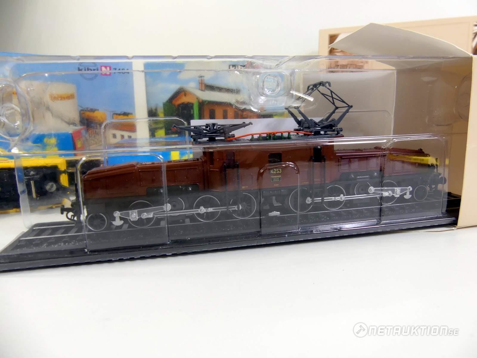 Netauktion - Tåg, hus och vagnar