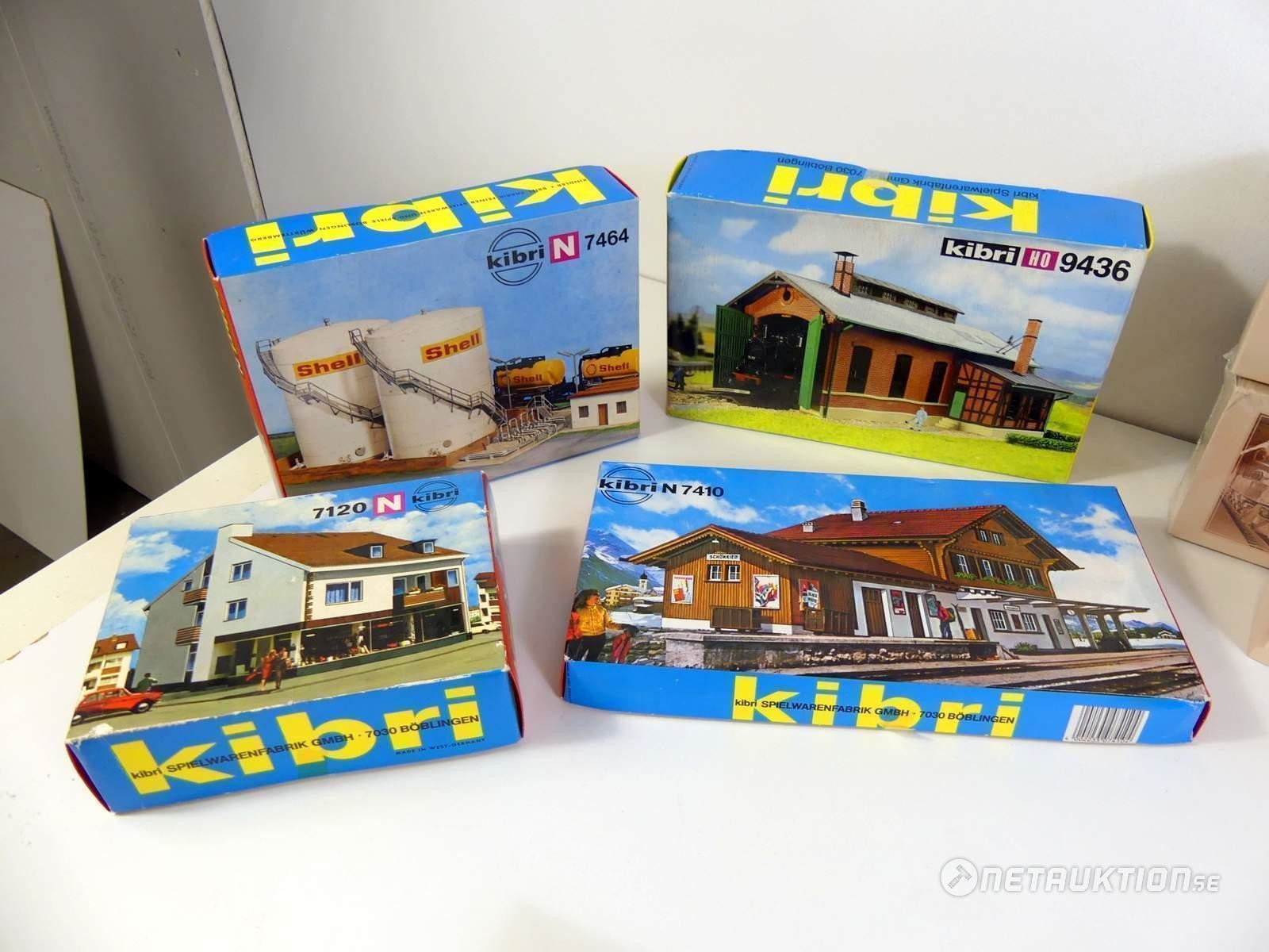 Netauktion - Tåg, hus och vagnar