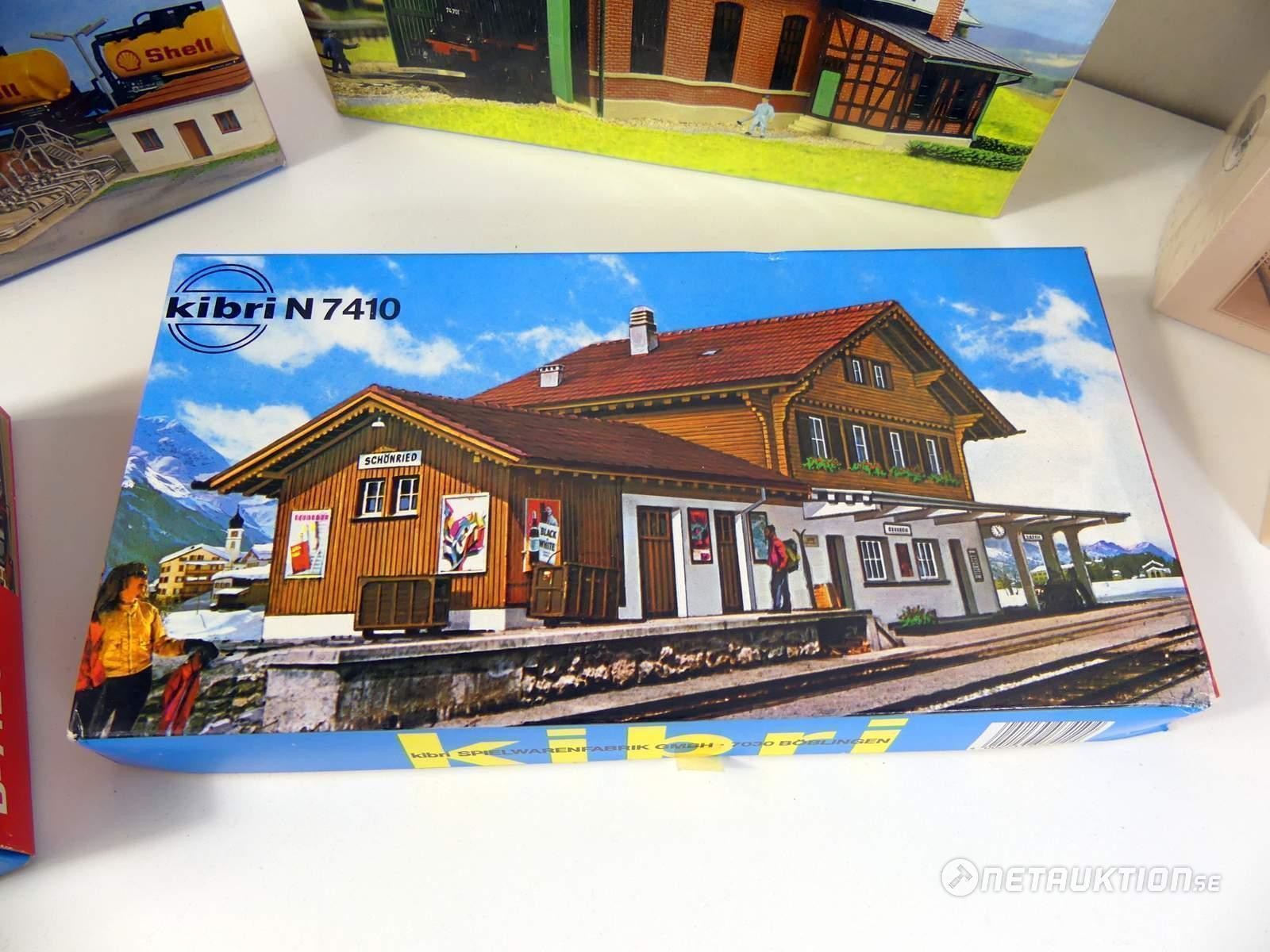 Netauktion - Tåg, hus och vagnar