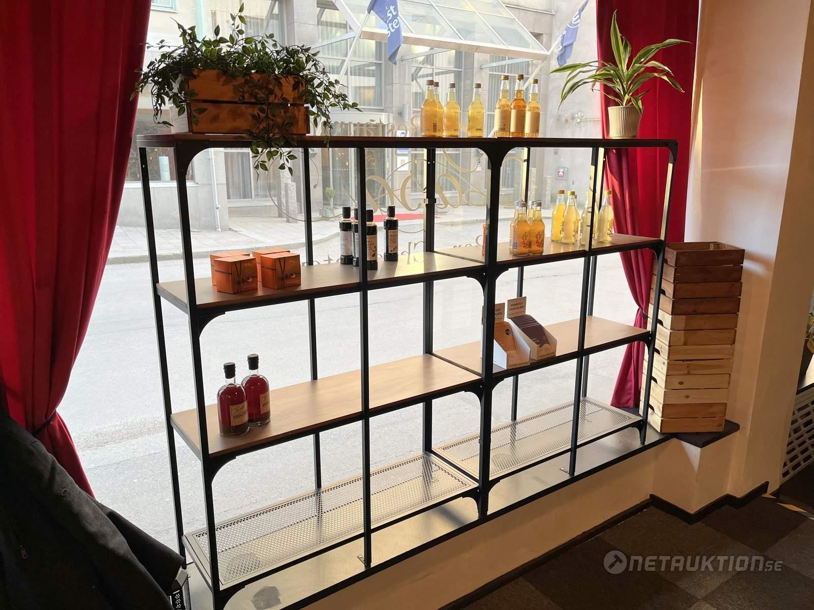 Netauktion - Hyllor (1)