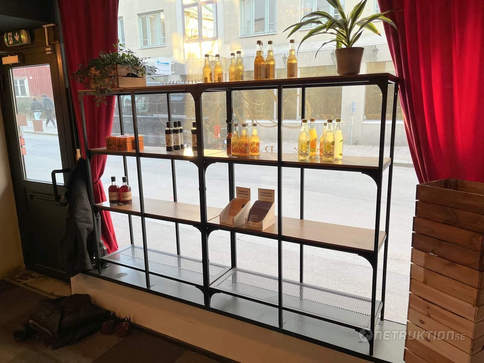 Netauktion - Hyllor (1)