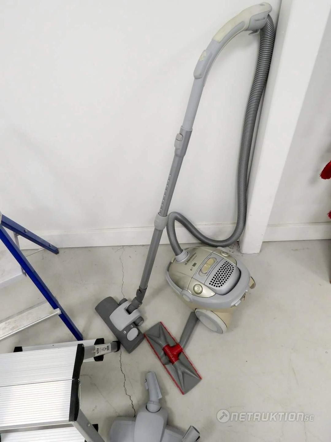 Netauktion - Dammsugare Electrolux mm