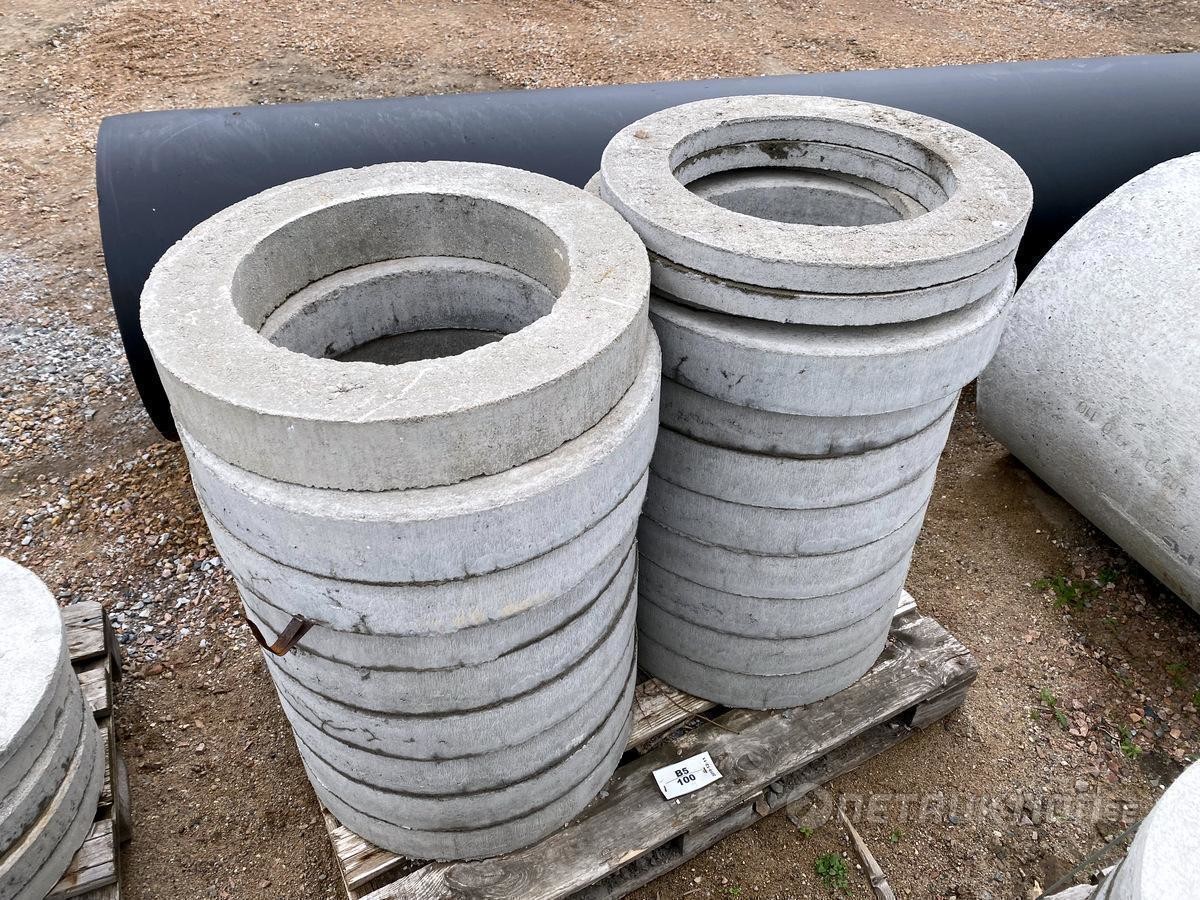 Netauktion - 6st pall med betongringar och tillbehör
