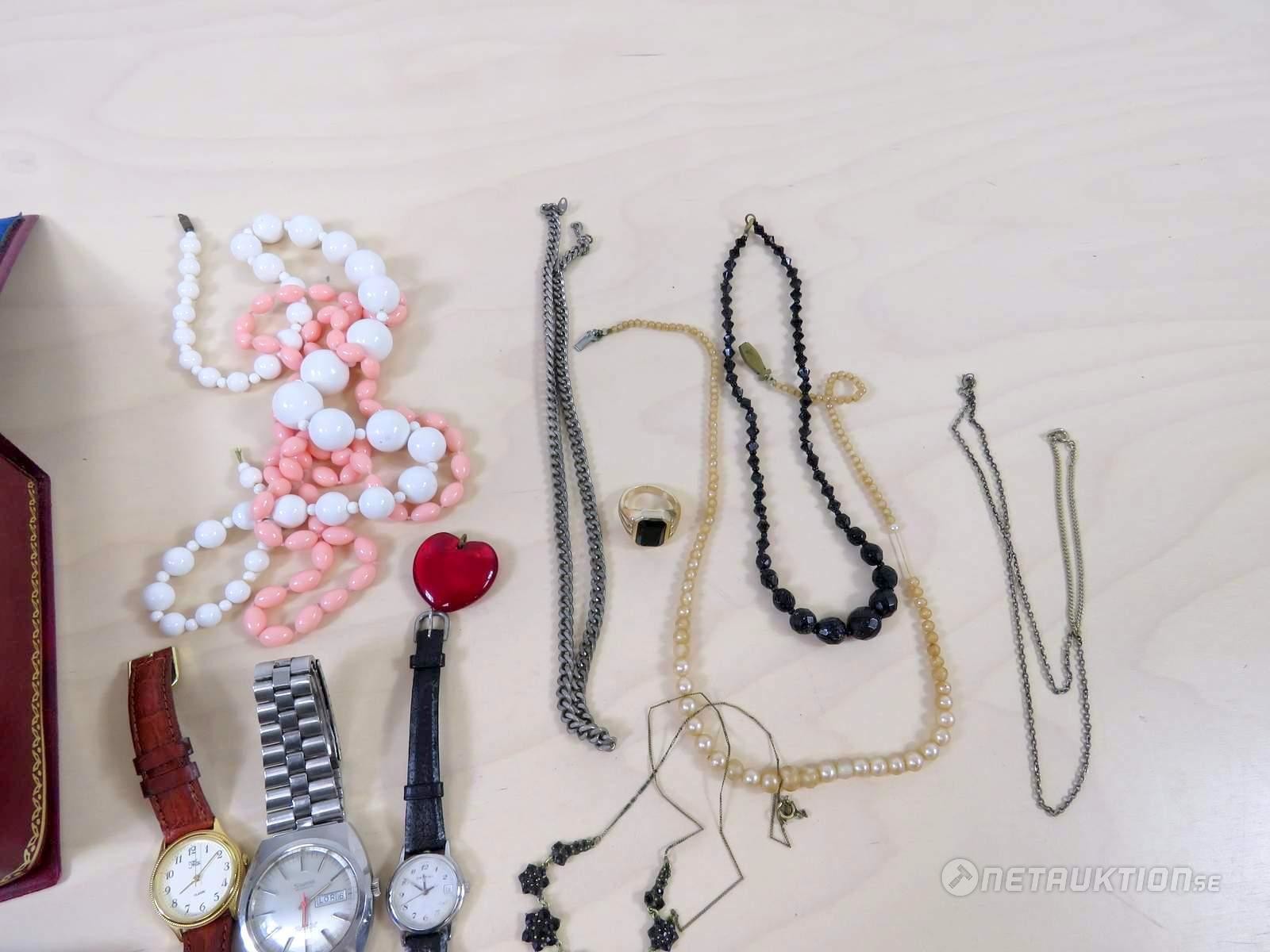 Netauktion - Armbandsur och bijouterier