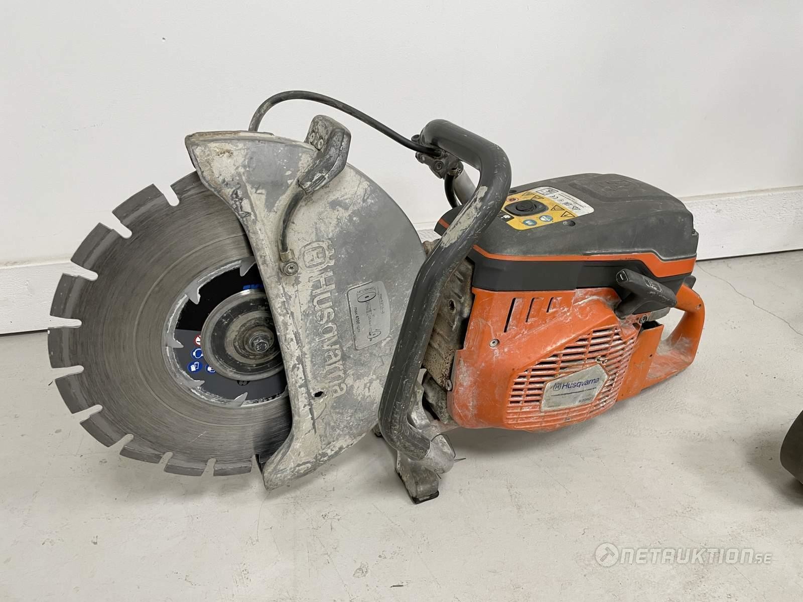 Netauktion - Motorkap & kapvagn, Husqvarna