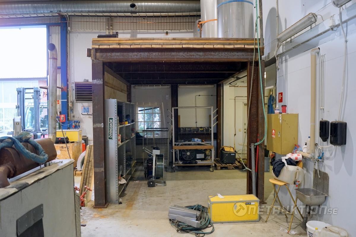 Netauktion - Entresol 306x329x470cm