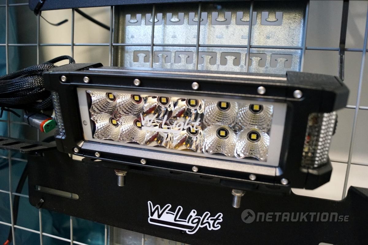 Netauktion - LED-ljusramp, W-light