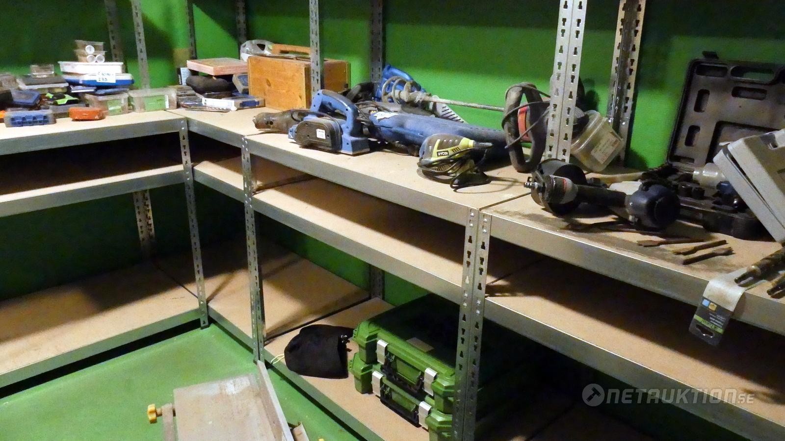 Netauktion - Hyllor (1)