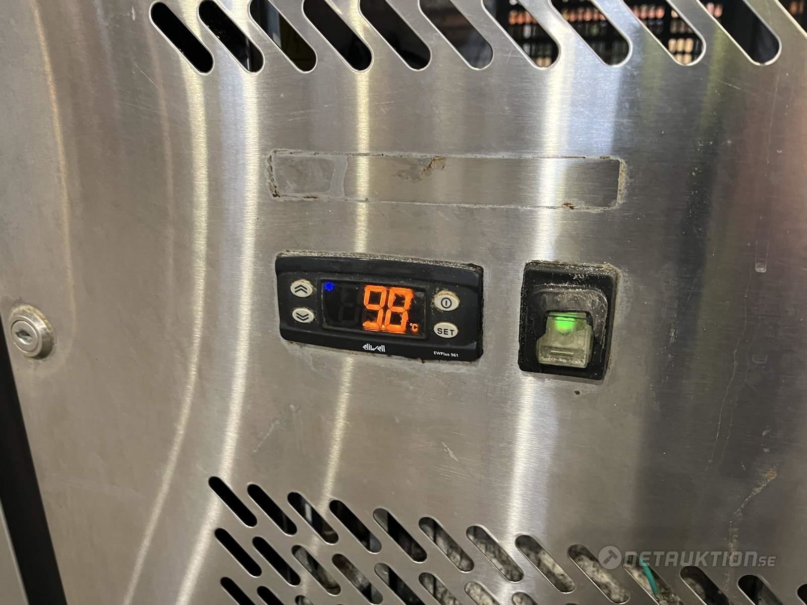 Netauktion - Pizza/kylbänk