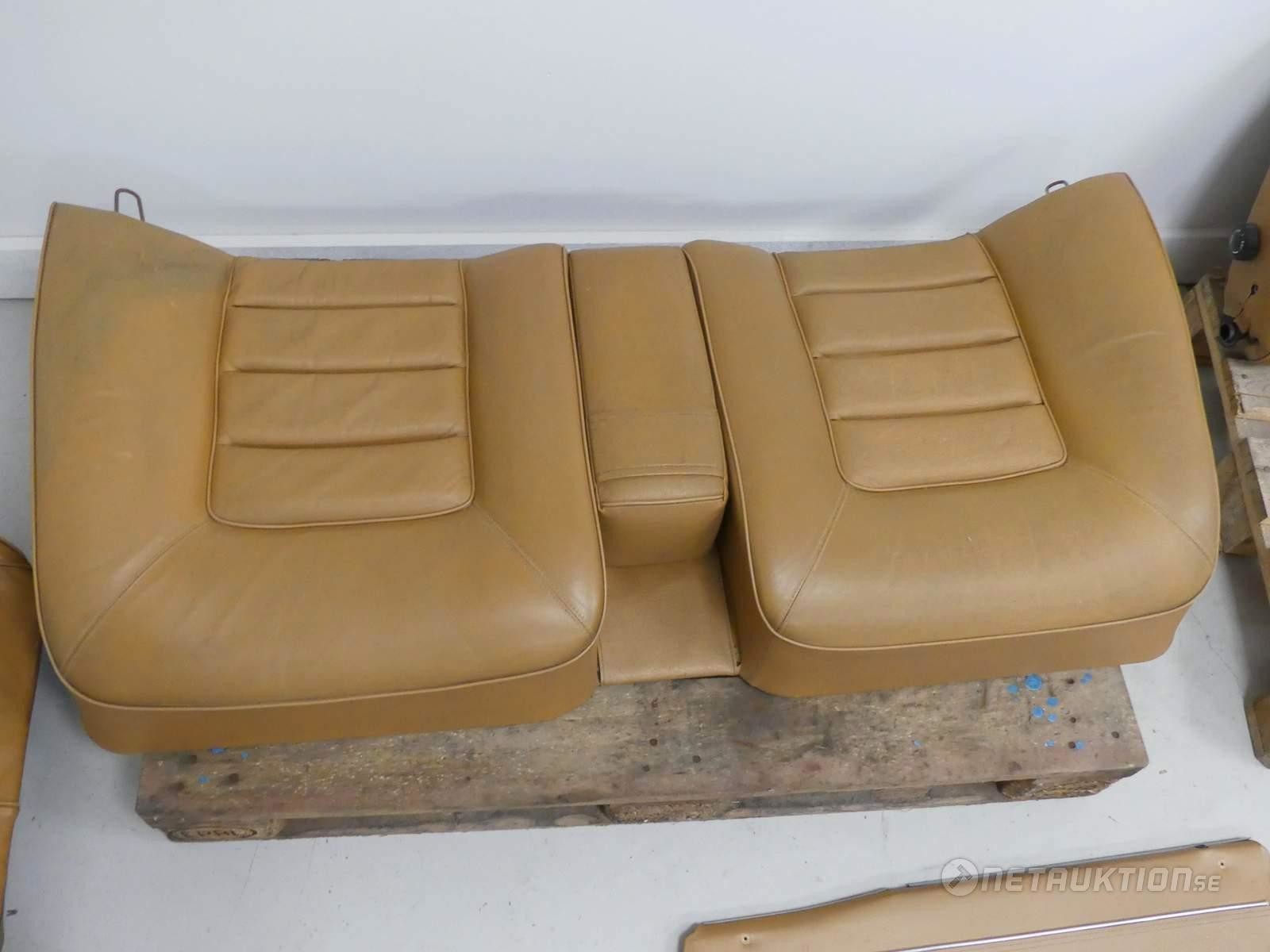 Netauktion - Inredning till Volvo 164 -1973