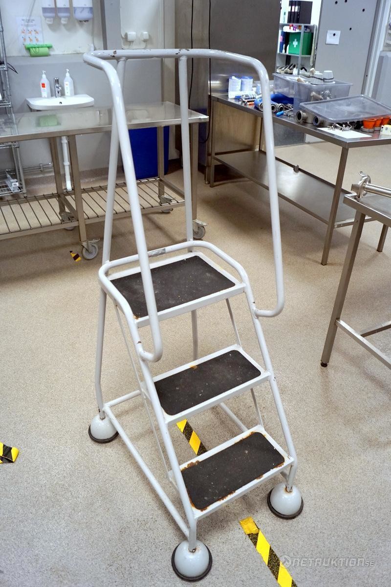 Netauktion - Arbetsstege