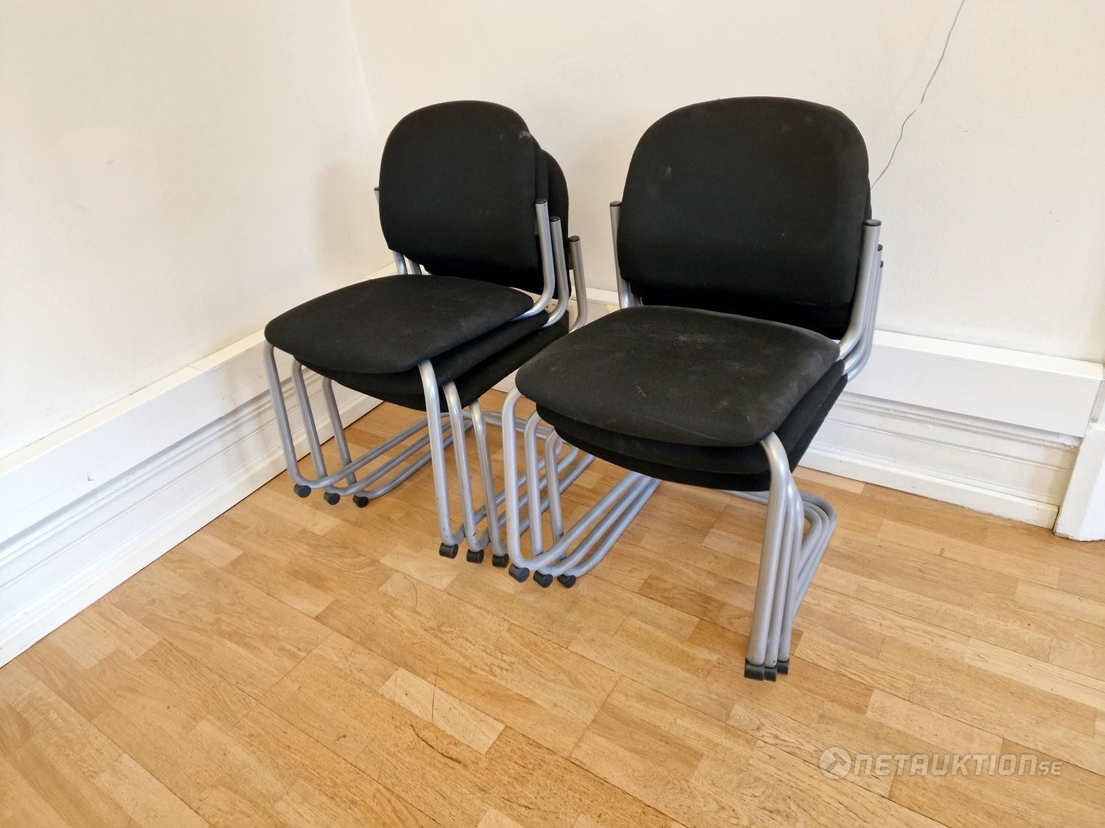 Netauktion - Staplingsbara stolar