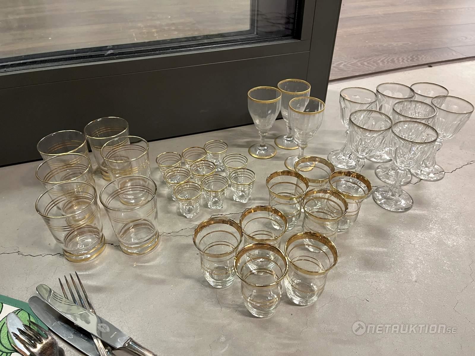 Netauktion - Glas, bestick, kannor, mm Netauktion - Glas, bestick, kannor, mm