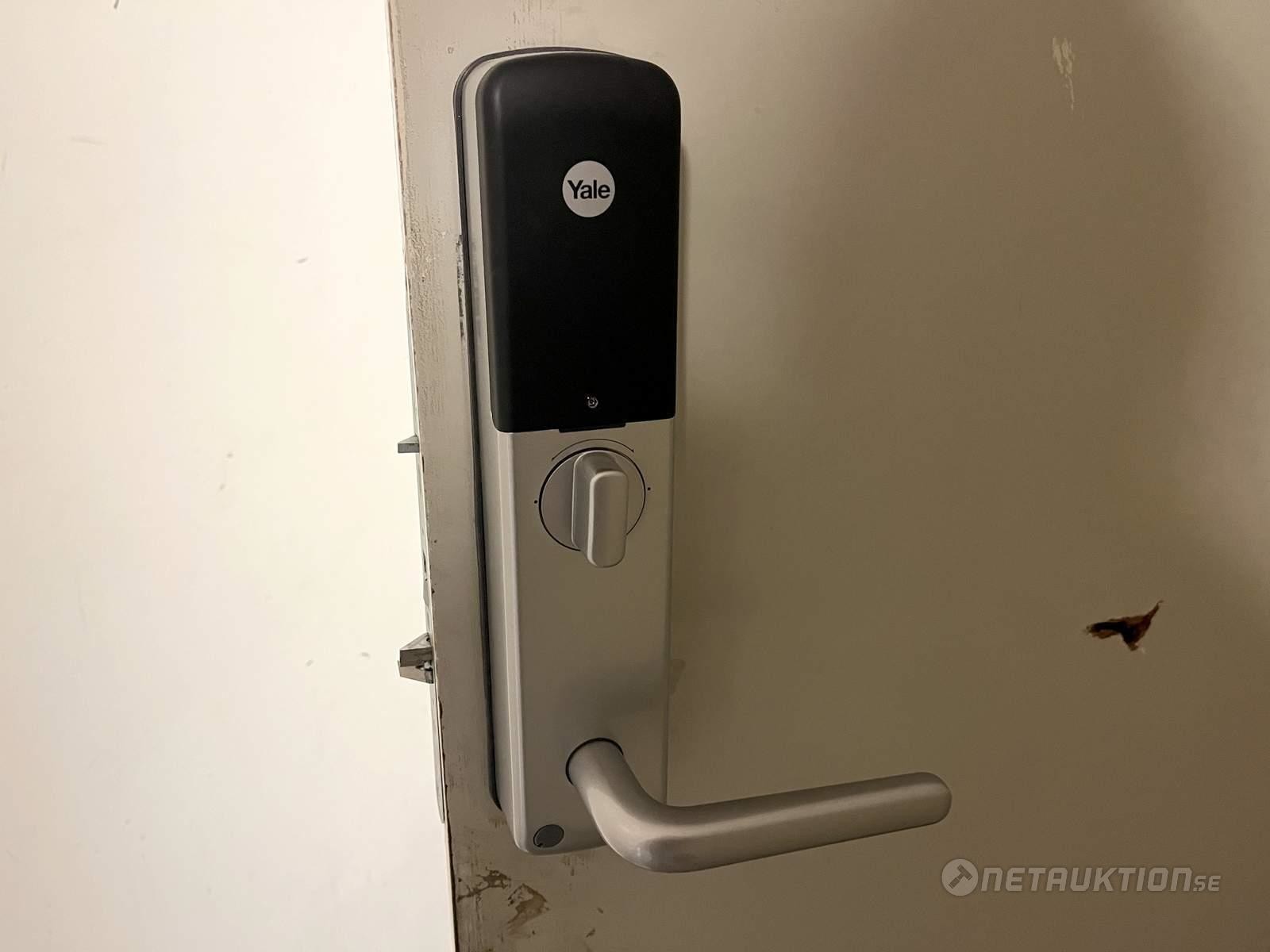 Netauktion - Elektrisk kodlås, Yale