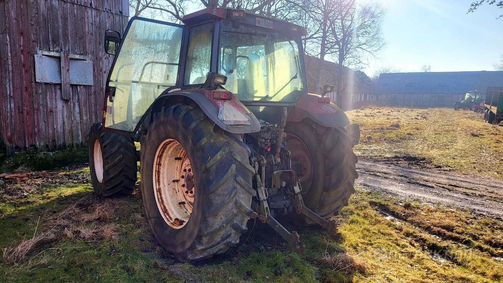 Netauktion - Traktor New Holland M160 -99 6509tim (HKF024)