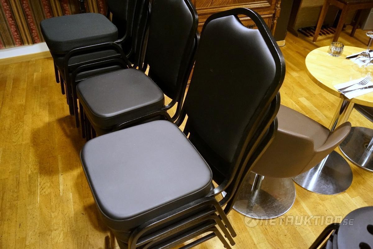 Netauktion - Stapelbara stolar