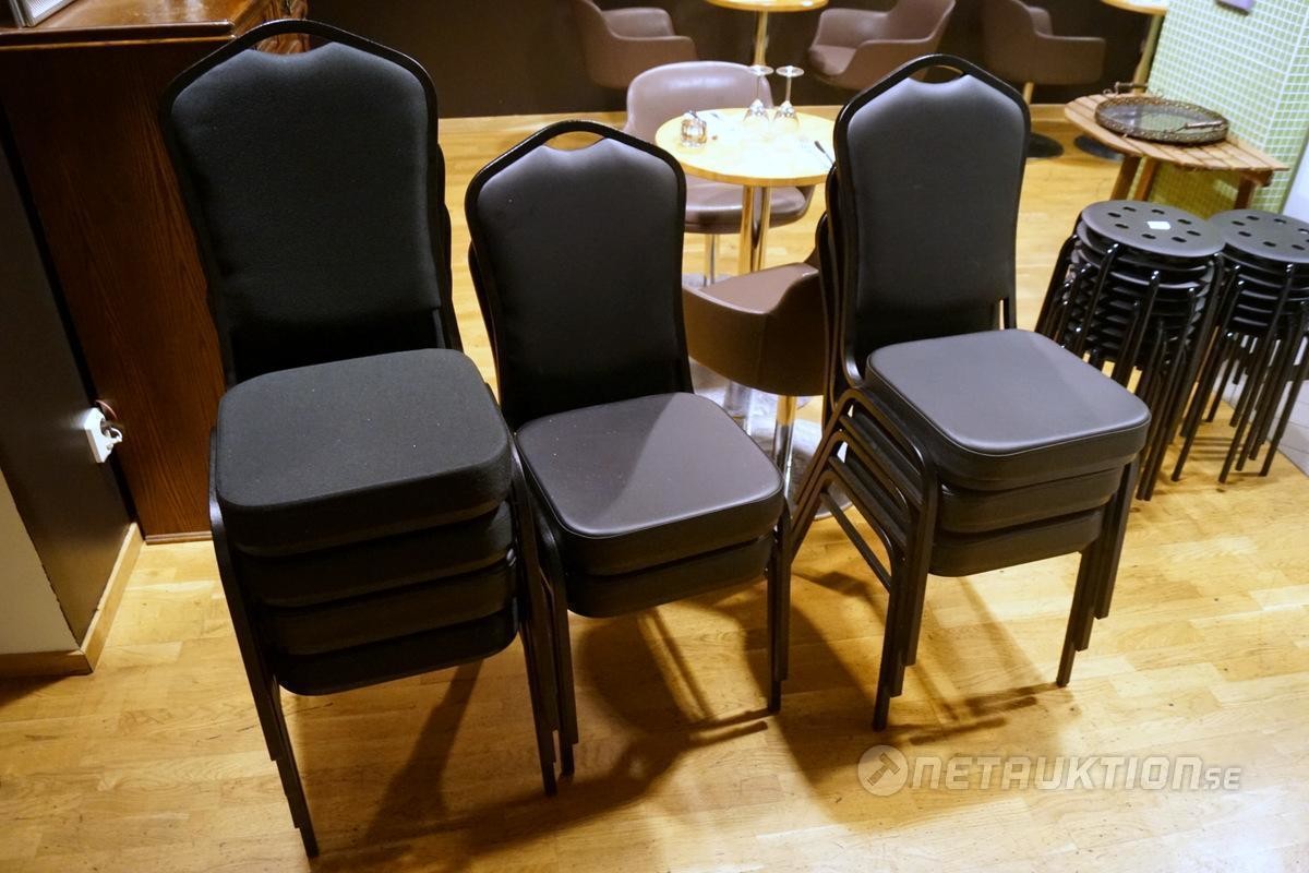 Netauktion - Stapelbara stolar