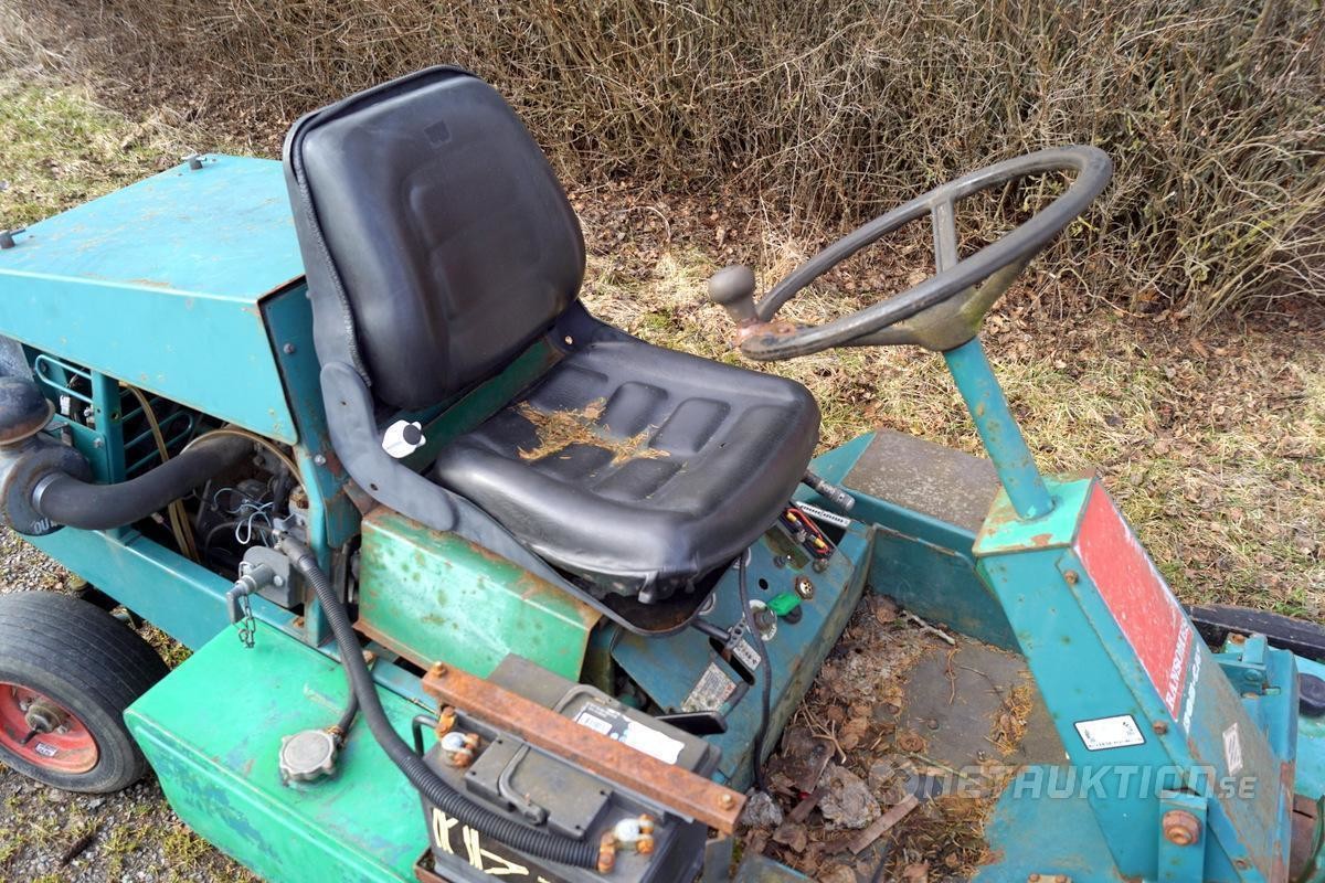 Netauktion - Åkgräsklippare, Ransomes Bob-Cat (rep.objekt)