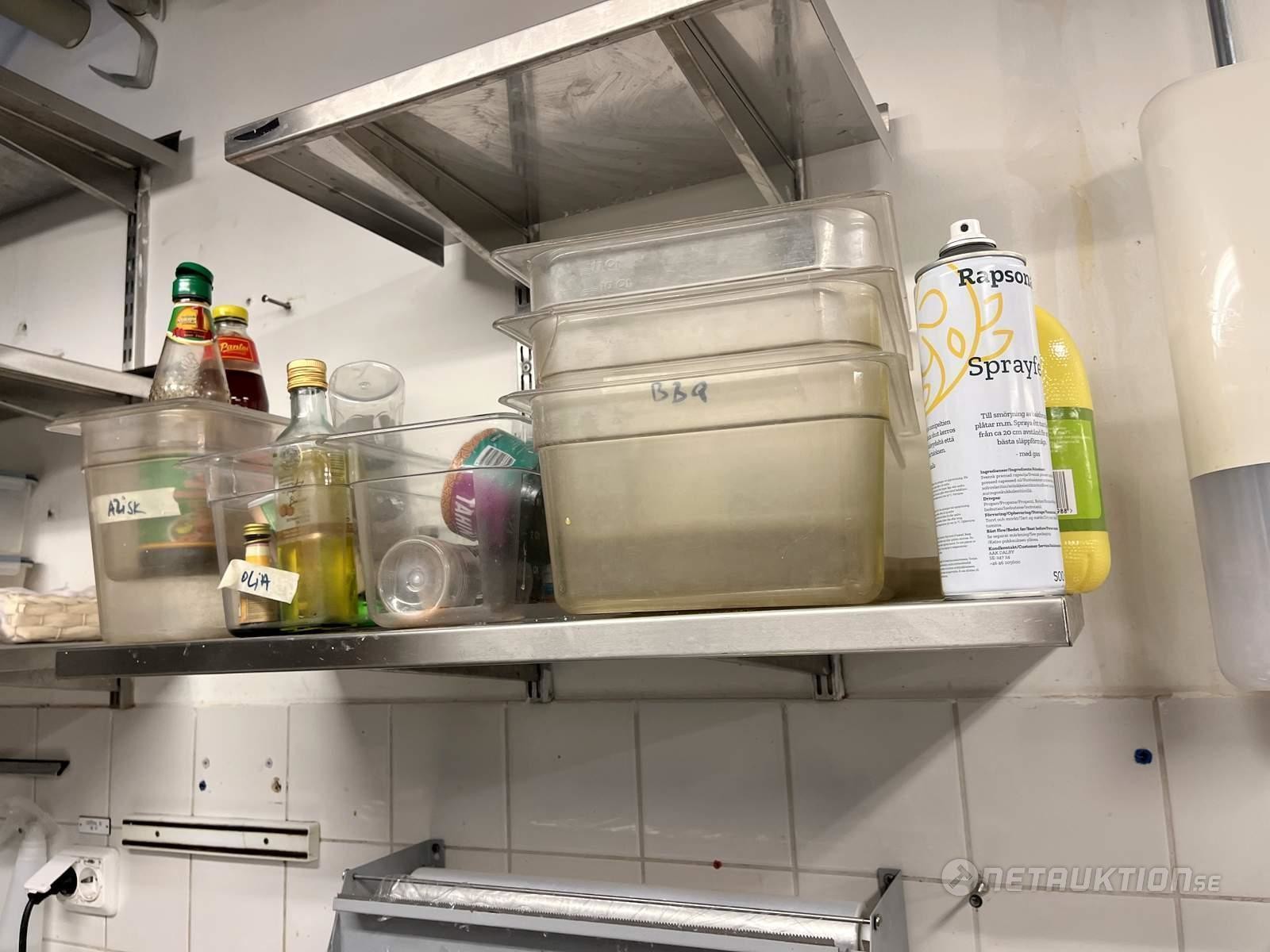 Netauktion - Hyllor RF (2)