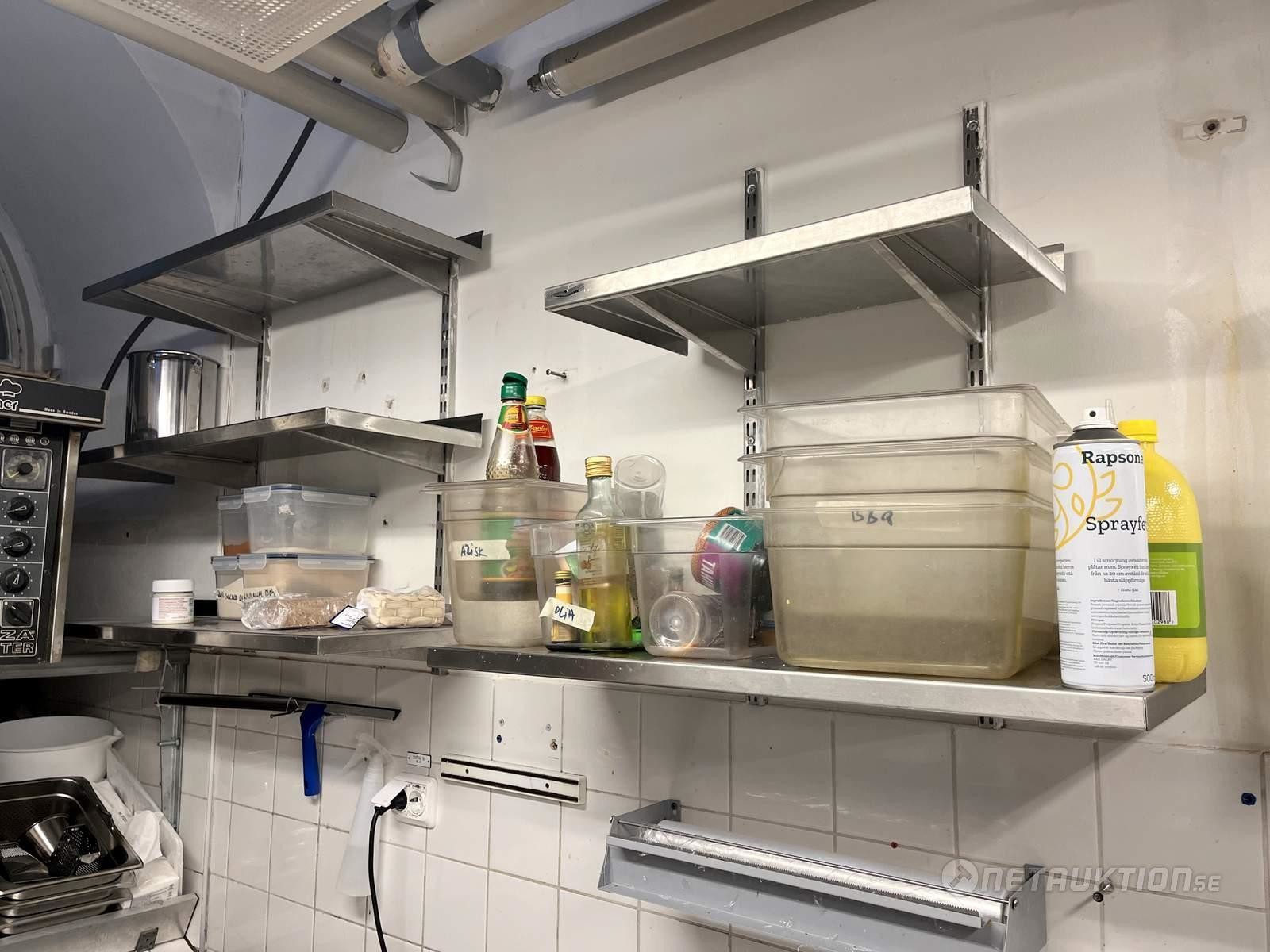 Netauktion - Hyllor RF (2)