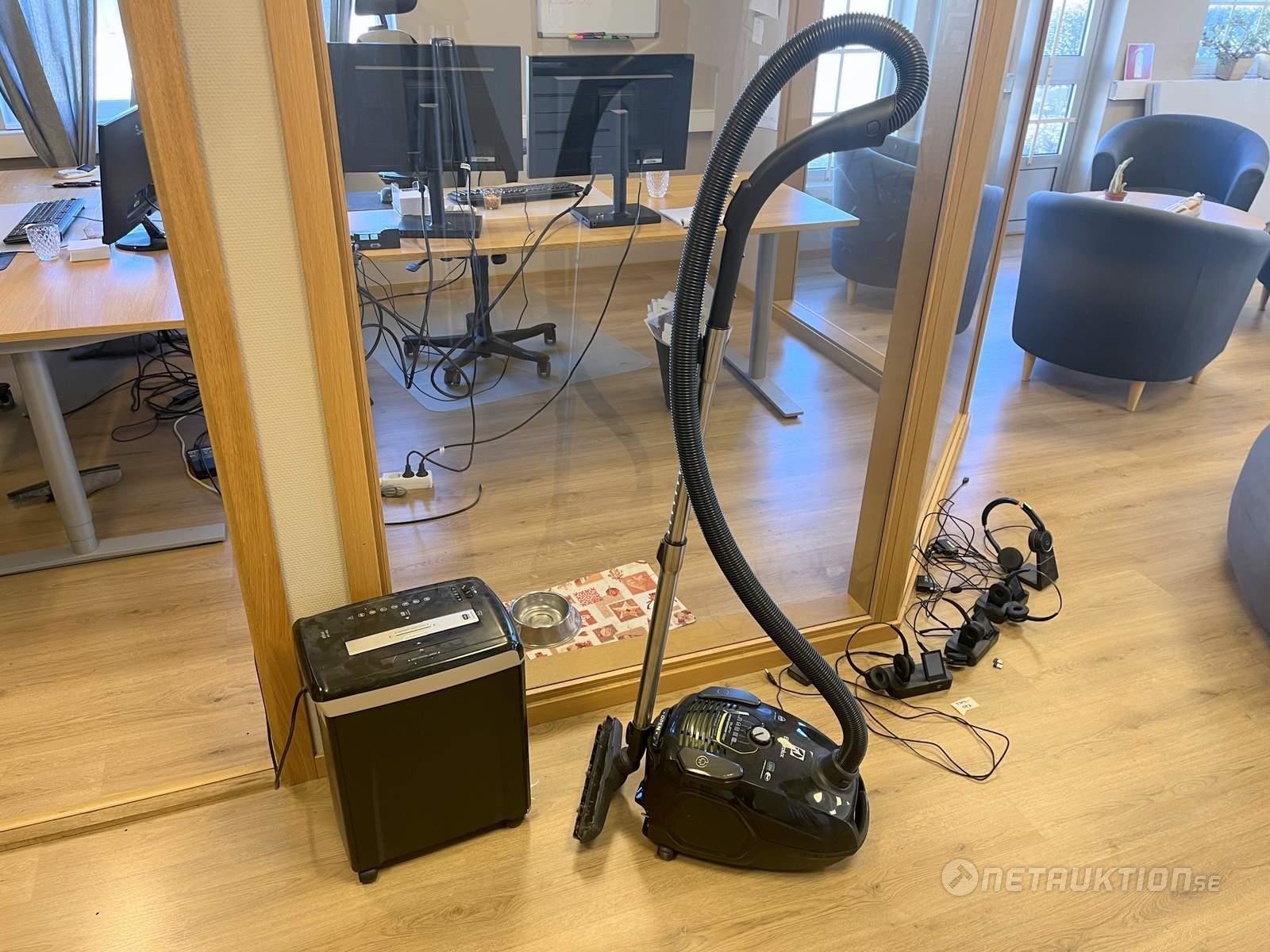 Netauktion - Dammsugare, mm