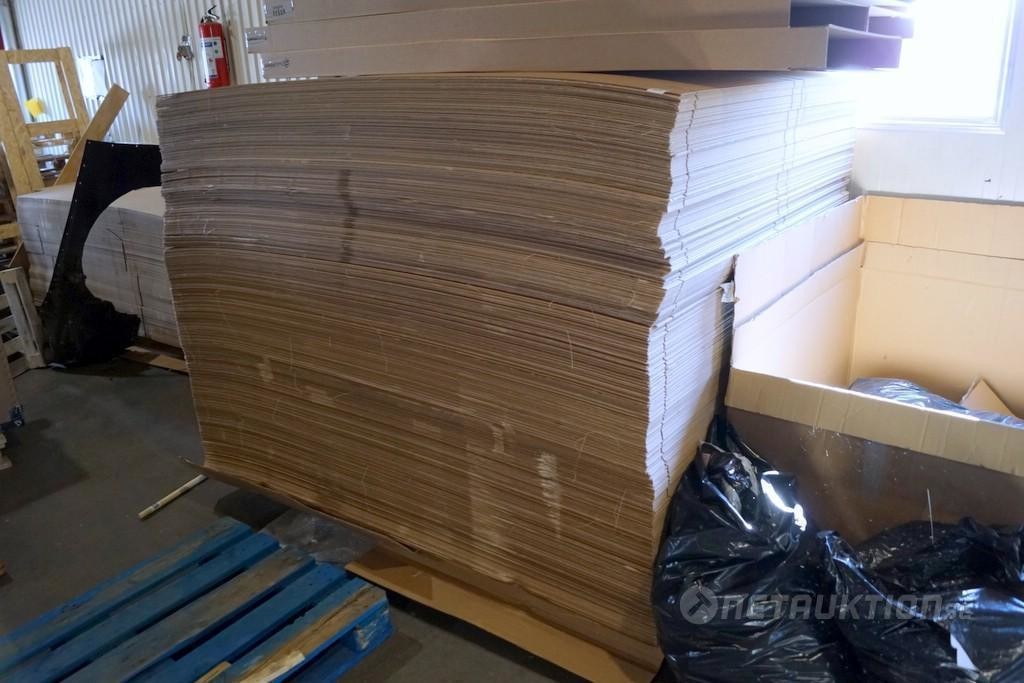 Netauktion - Förpackningsmaterial, kartong 180x8,5x65cm