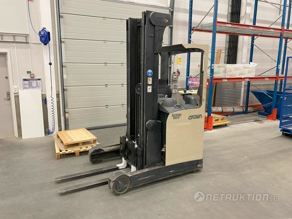 Netauktion - Skjutstativstruck Crown ESR 4500-1,4 -06