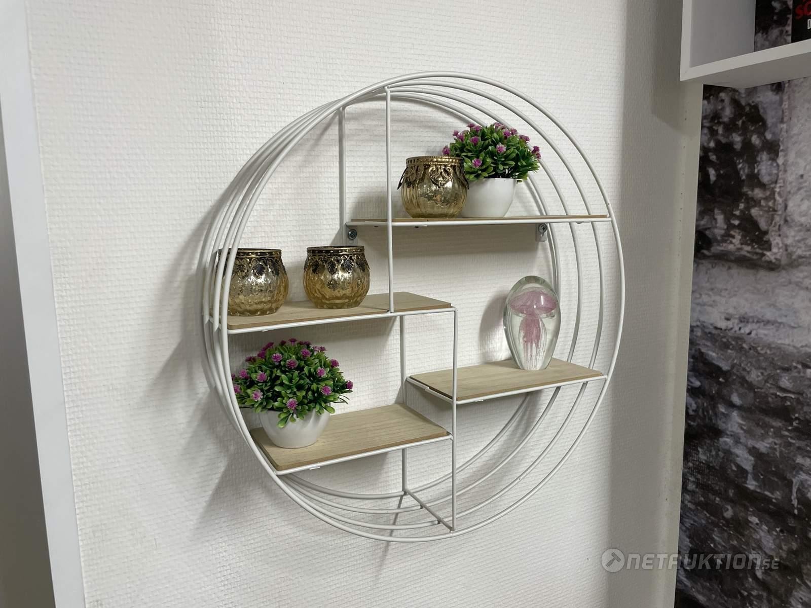 Netauktion - Stolar och hyllor