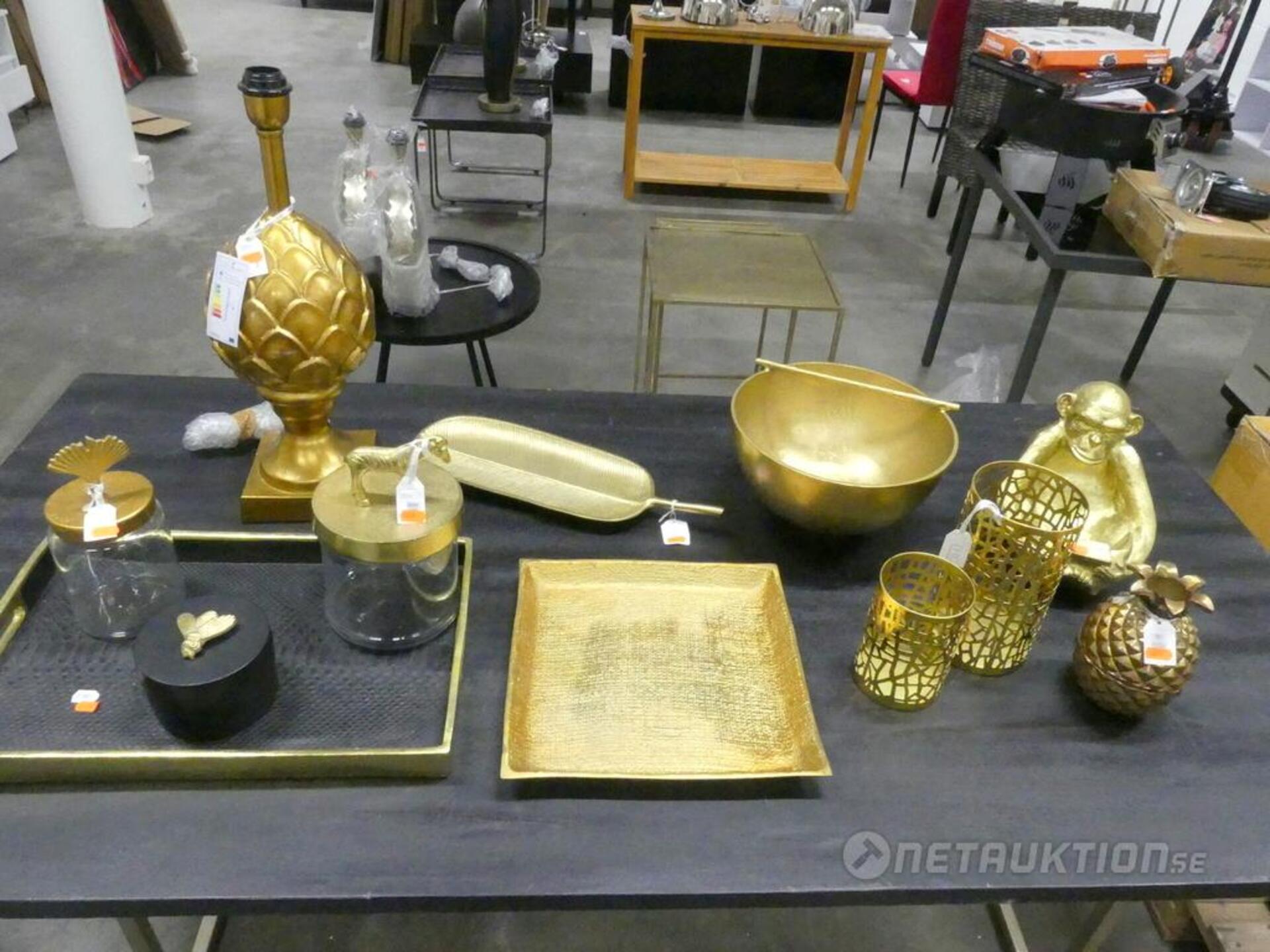 Netauktion - Heminredning, 12 delar