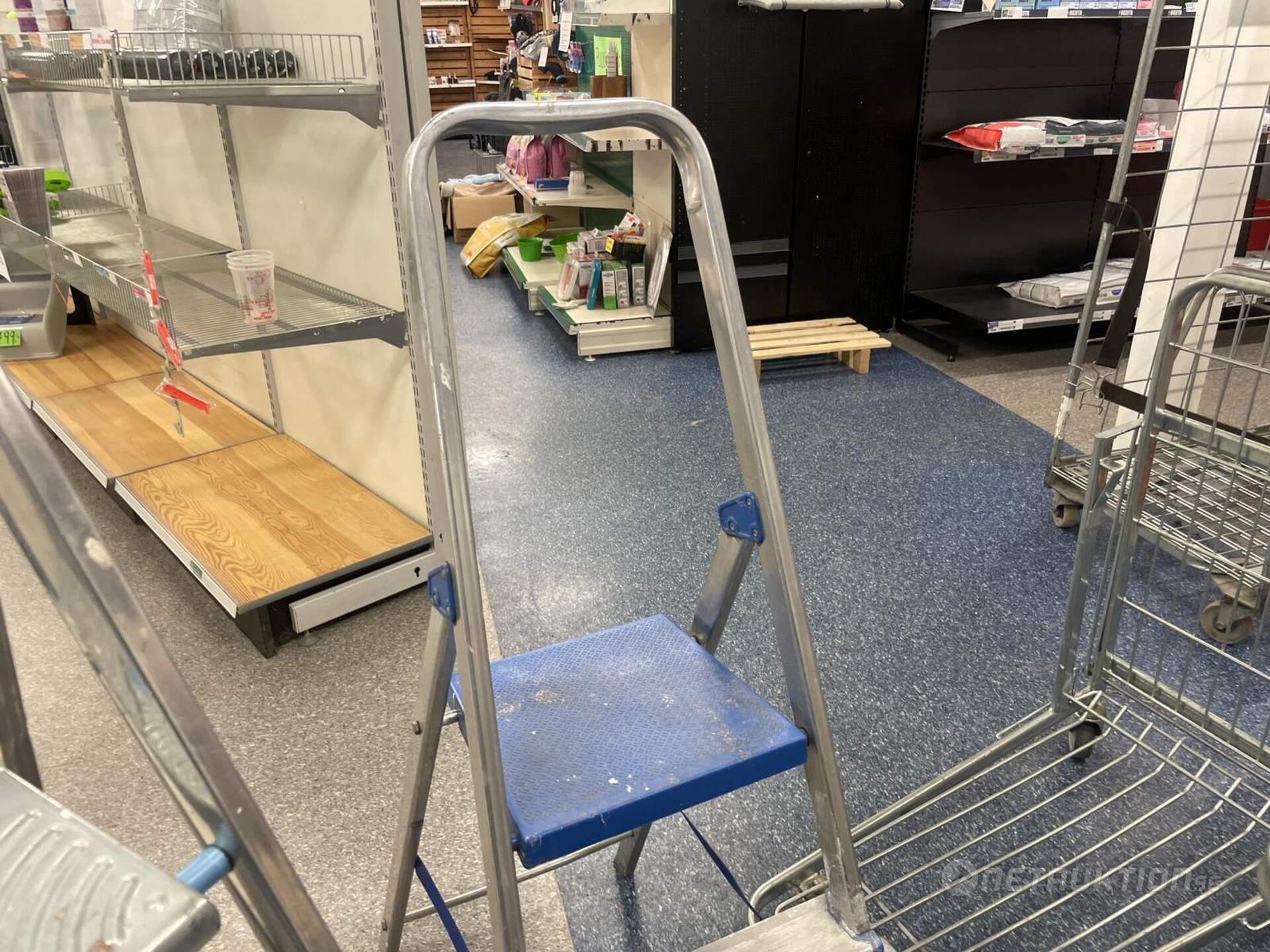 Netauktion - Vagnar, trappstegar