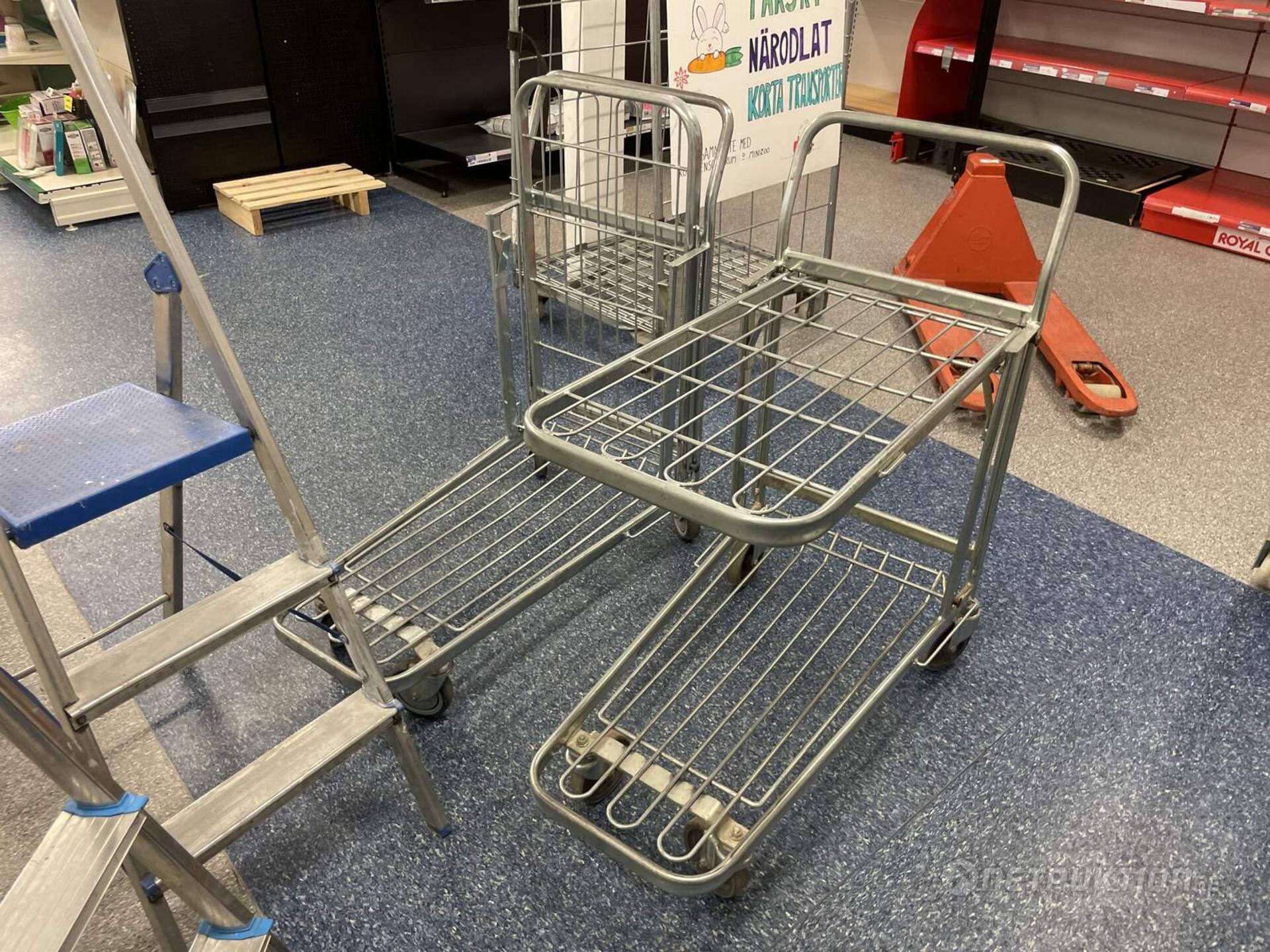 Netauktion - Vagnar, trappstegar