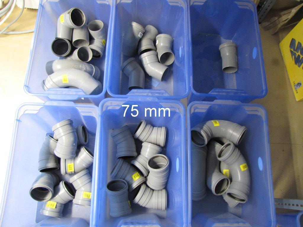 Netauktion - Stor mängd PVC-kopplingar mm