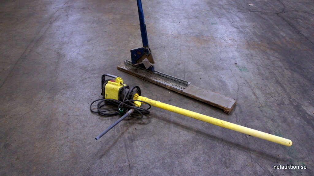 Netauktion - Elektrisk fatpump & profilklipp.