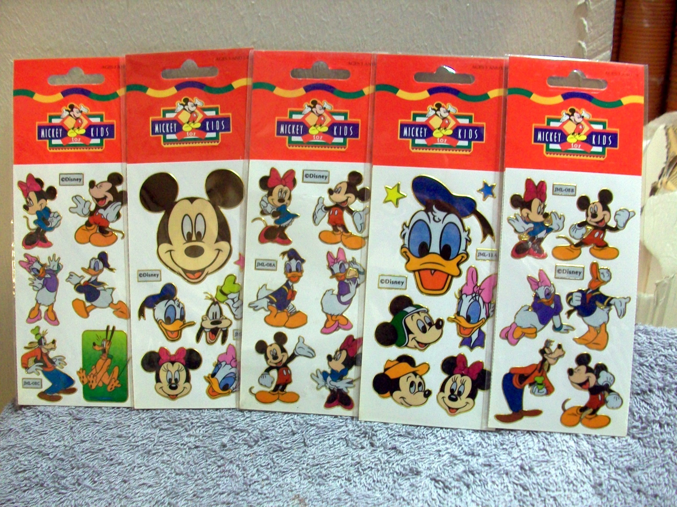 Netauktion - 549 ark stickers, Disney-figurer