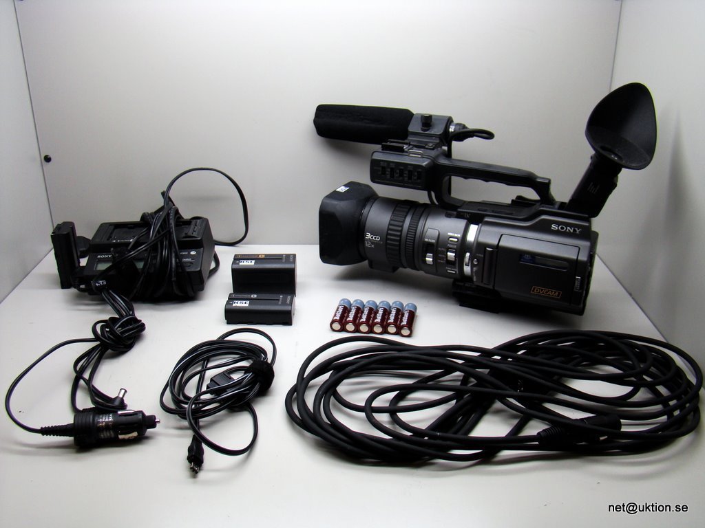 Netauktion - Sony DSR-PD150 Professionell 1/3" DVCAM kamera