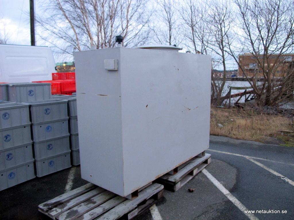 Netauktion - Tank, 2,2m3